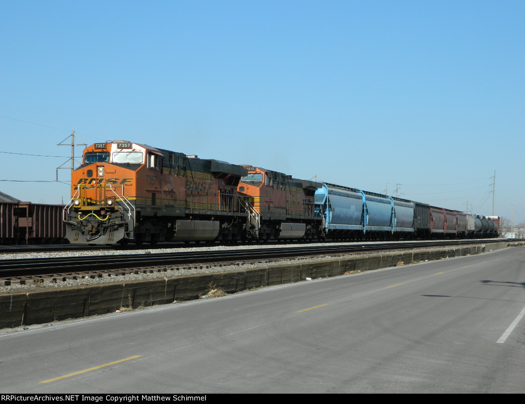 BNSF 7357 -- Galesburg - Madison Train
